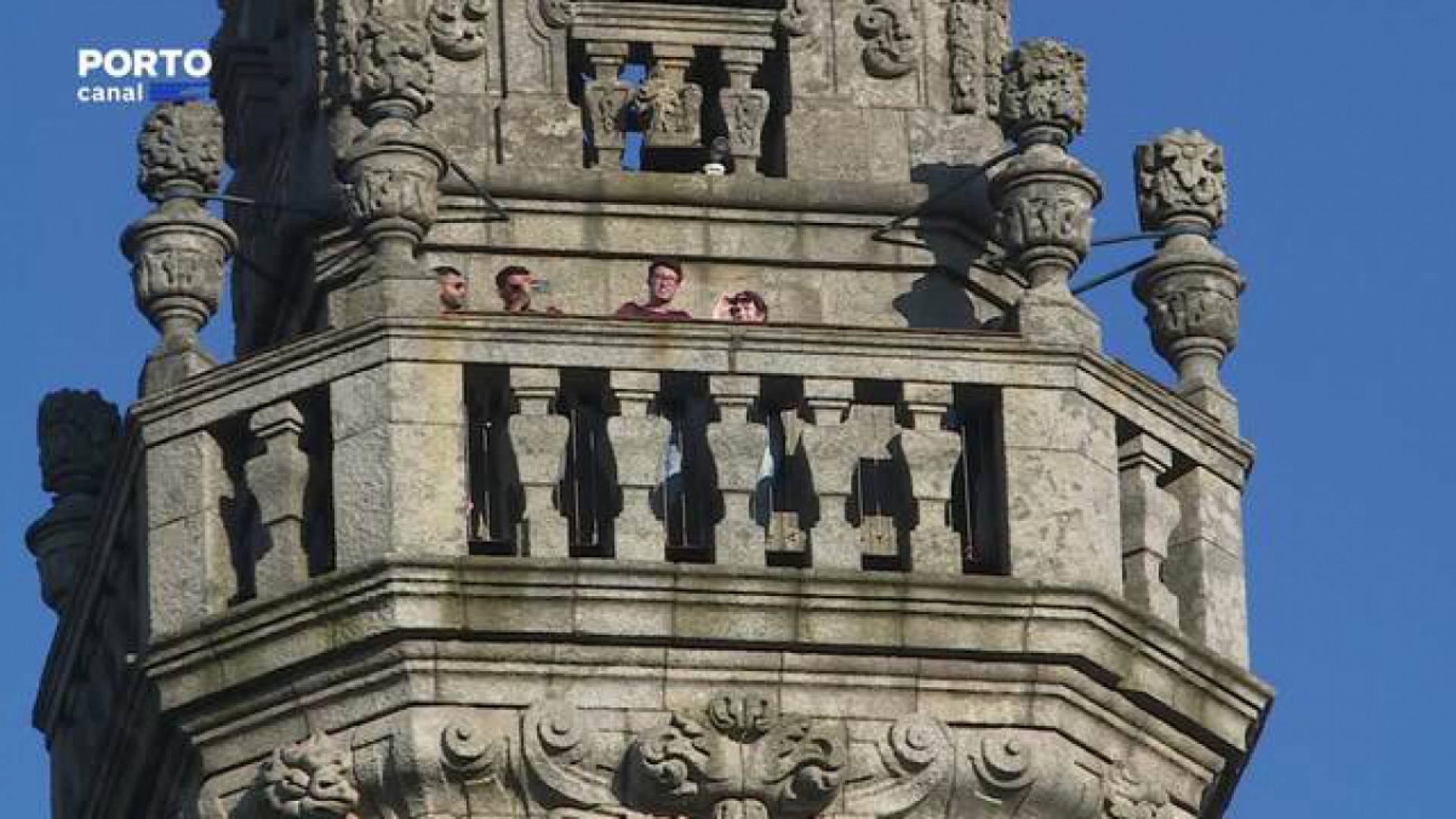 Relógio da Torre dos Clérigos já está a funcionar