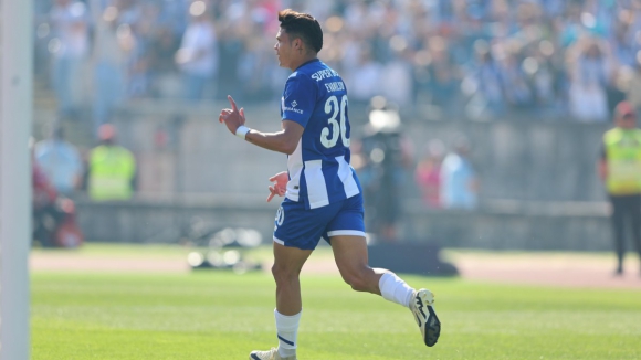 FC Porto: O golo de Evanilson que fez levantar o mar 'azul e branco' no Jamor