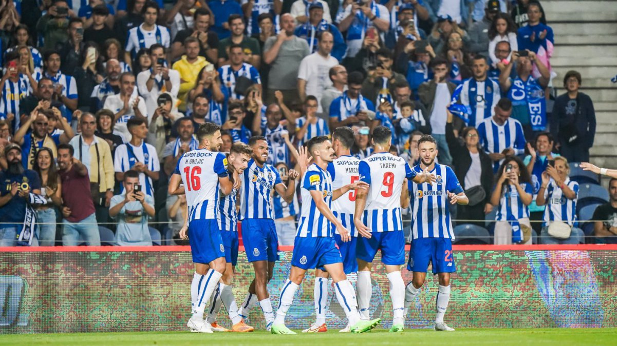 FC Porto vs Sporting: Rola a bola no Dragão
