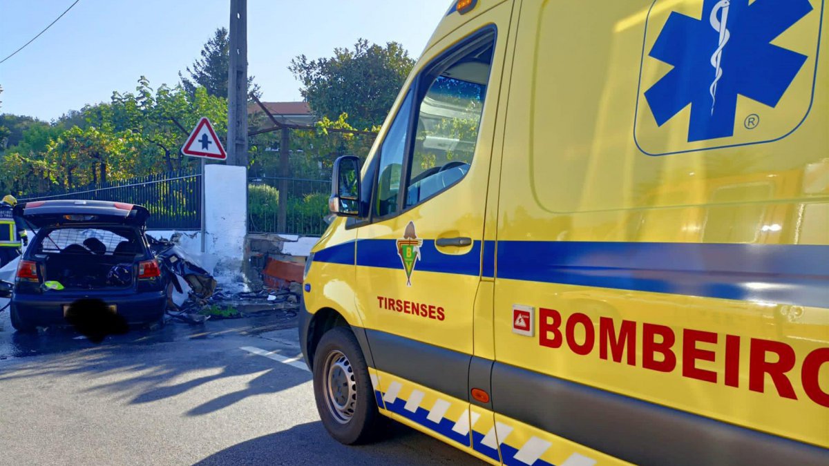 Dois mortos na sequência de um despiste em Santo Tirso