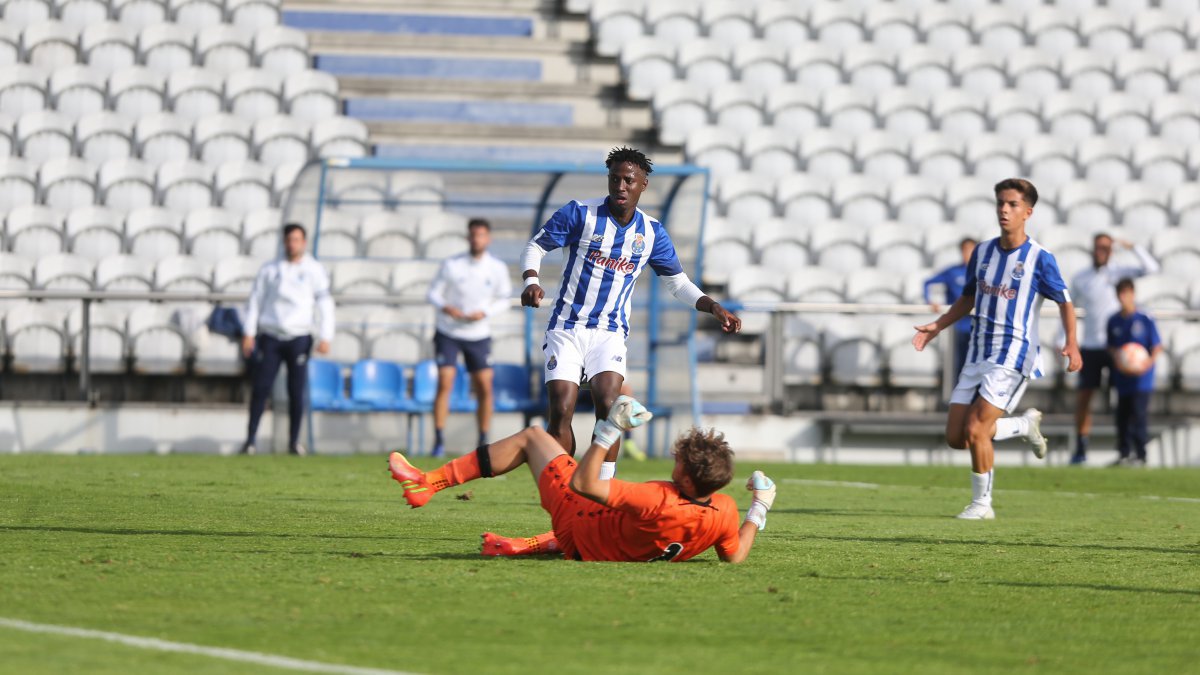 Sub-19. FC Porto vence Vitória SC por 3-2 numa segunda parte recheada ...
