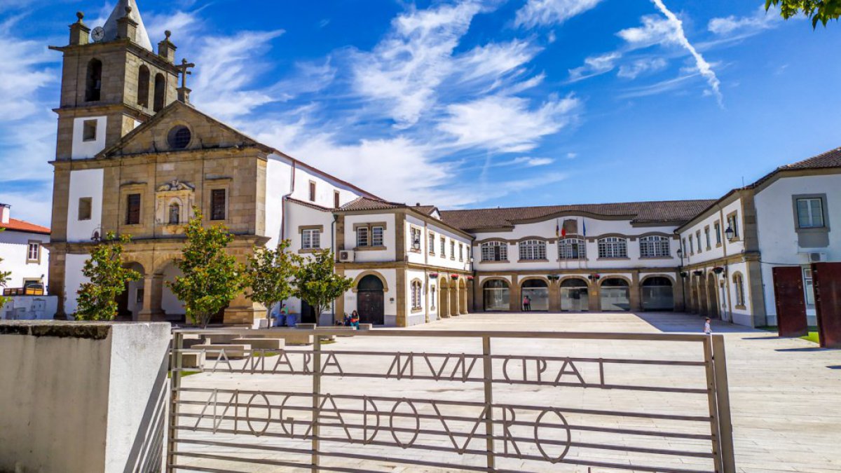 Bragança. Câmara Municipal de Mogadouro alvo de buscas da PJ
