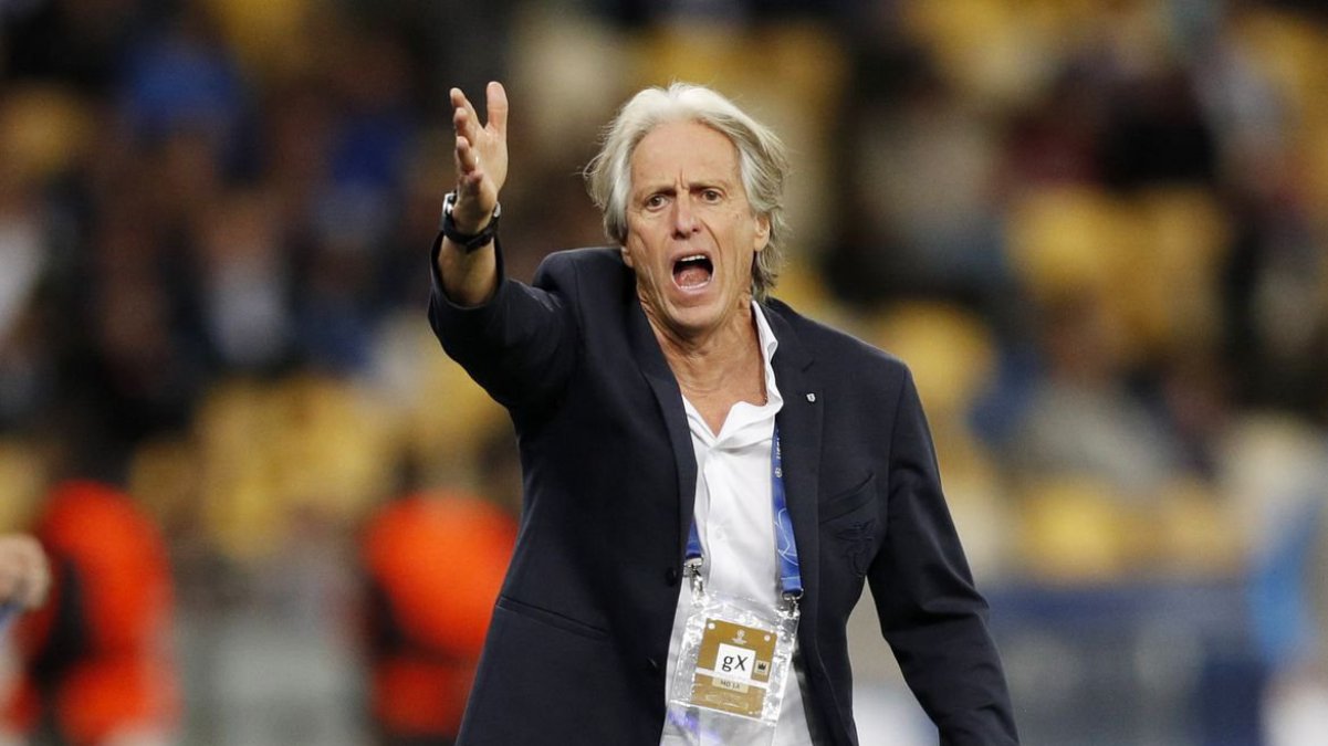 Equipa de Jorge Jesus proibida de ter adeptos nas bancadas após ...