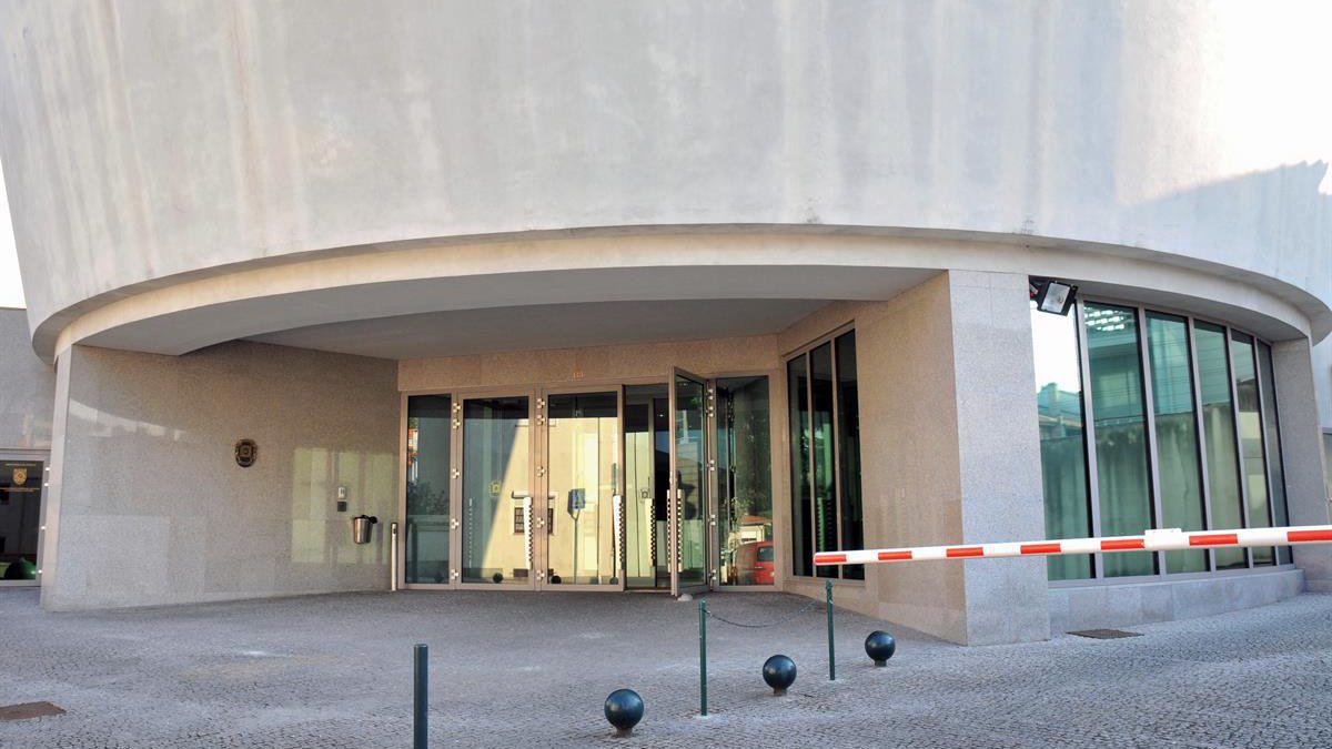 Oito detidos por crime económico no Porto