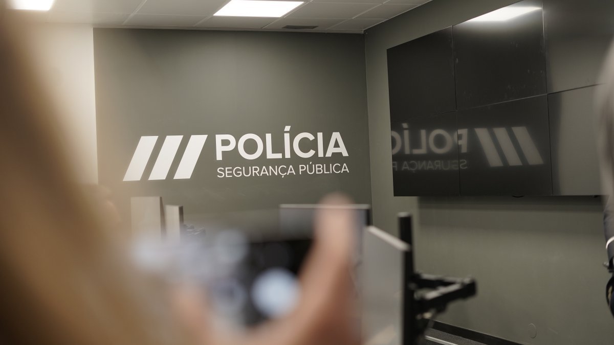 Notícia Porto Canal. PSP do Porto alvo de buscas na manhã desta quinta ...