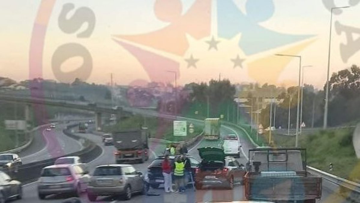 Acidentes na A44 e na A4 causam longas filas de trânsito no Porto