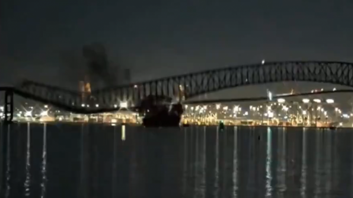 Divulgadas novas imagens do momento da queda da ponte em Baltimore