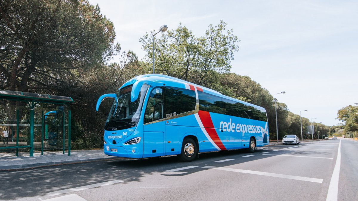 Câmara garante reembolso aos utentes do autocarro expresso Viana do ...