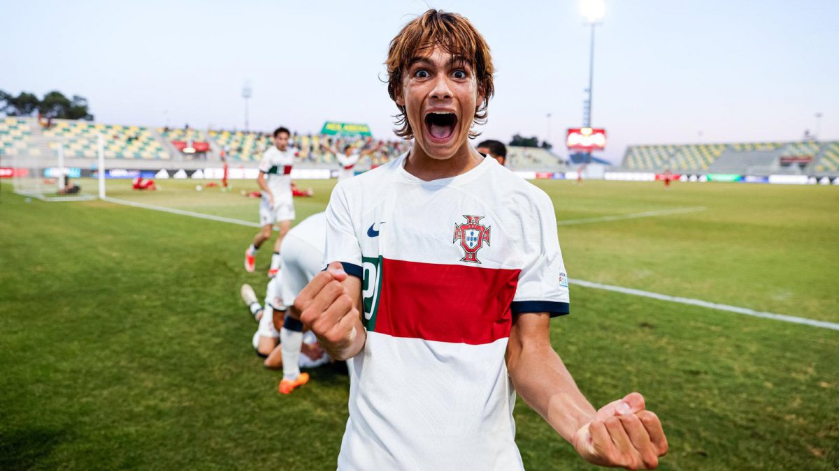 FC Porto (Sub-17): Rodrigo Mora integra melhor onze do Europeu